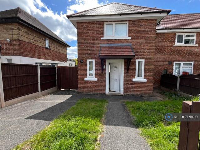 3 bedroom end of terrace house to rent