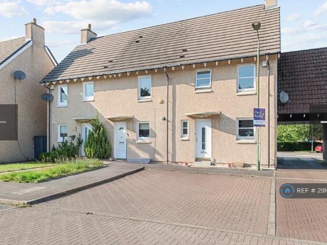 3 bedroom end of terrace house to rent