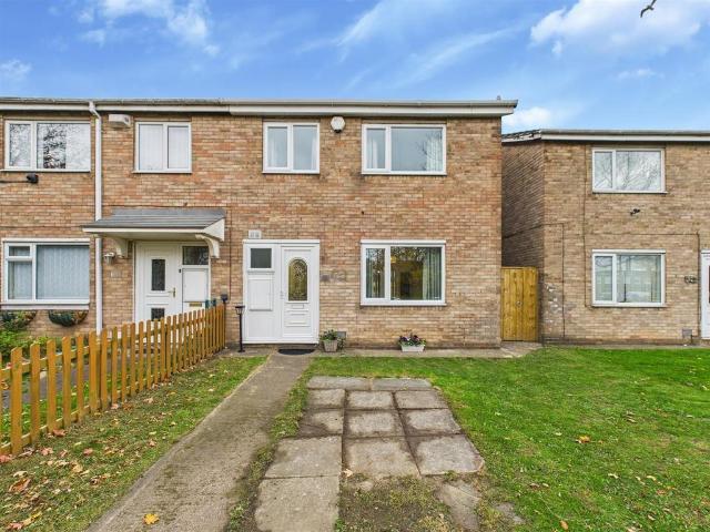 3 bedroom end of terrace house to rent