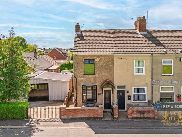 3 bedroom end of terrace house to rent