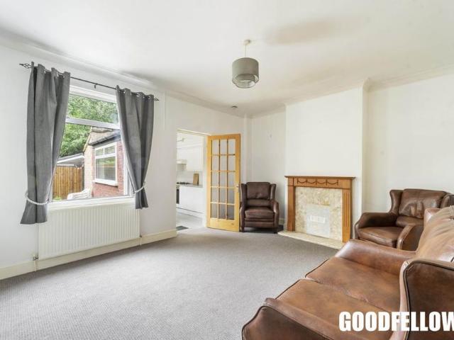 3 bedroom end of terrace house to rent