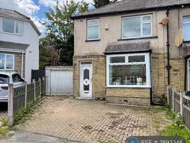 3 bedroom end of terrace house to rent