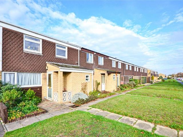 3 bedroom end of terrace house to rent