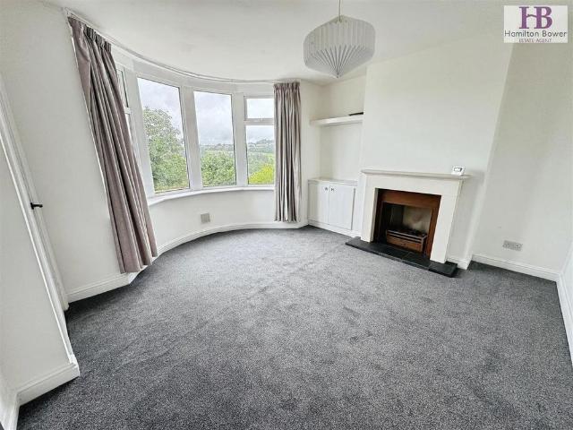 3 bedroom end of terrace house to rent