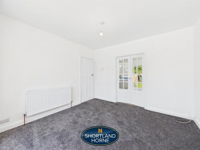 3 bedroom end of terrace house to rent