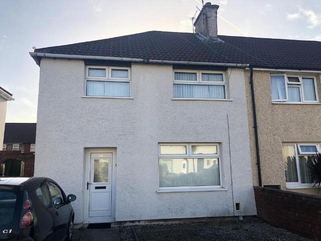 3 bedroom end of terrace house to rent