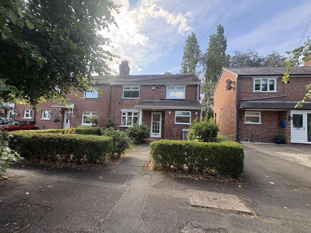 3 bedroom end of terrace house to rent