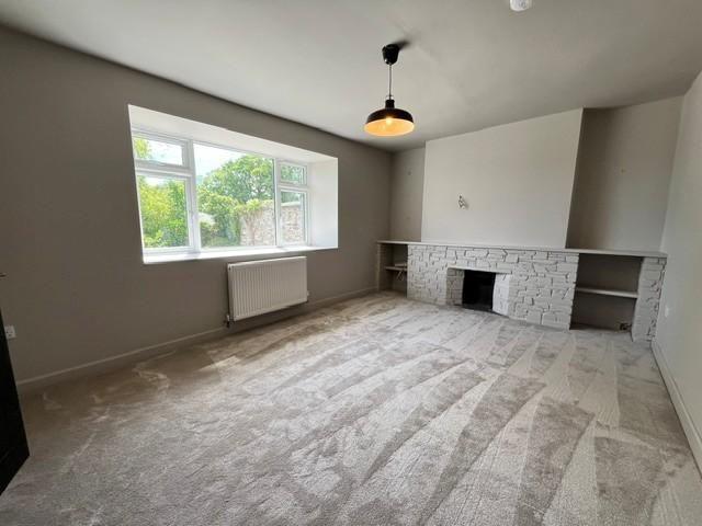 3 bedroom end of terrace house to rent