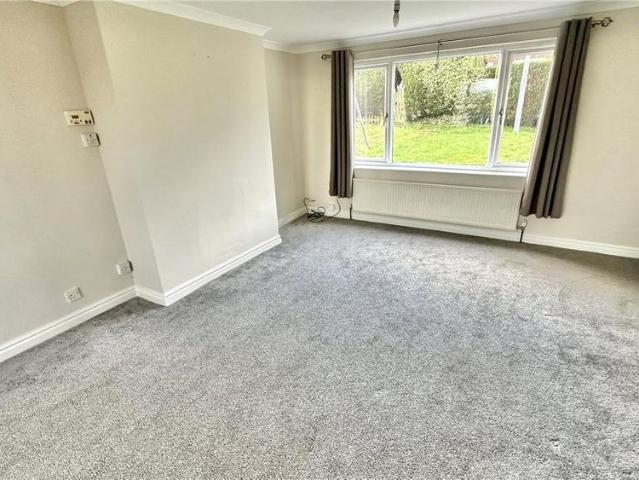 3 bedroom end of terrace house to rent