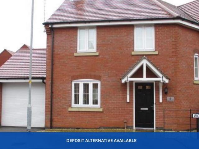 3 bedroom end of terrace house to rent