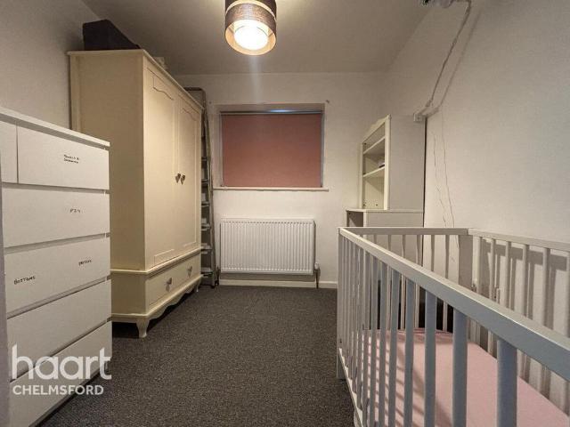 3 bedroom end of terrace house to rent