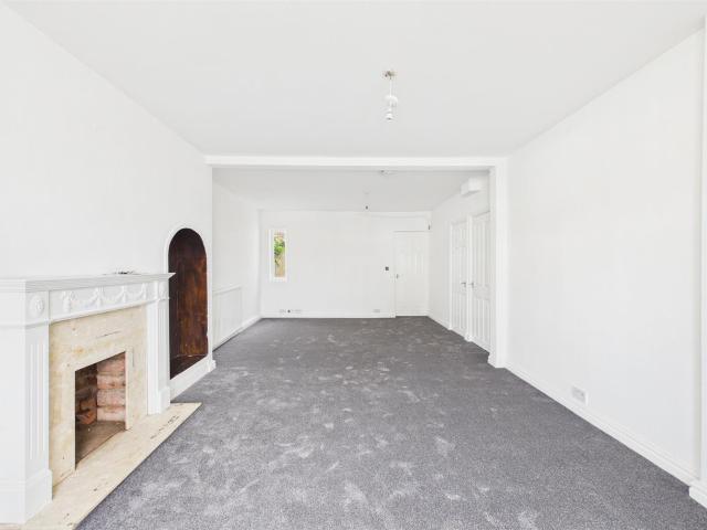 3 bedroom End of terrace house to rent