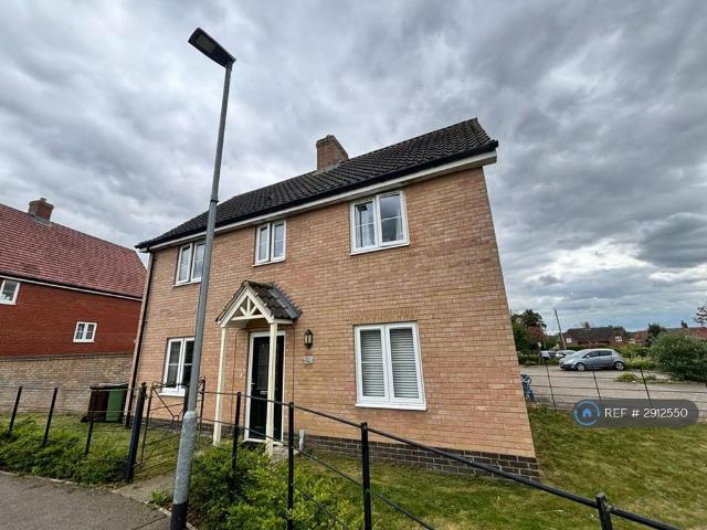 3 bedroom end of terrace house to rent