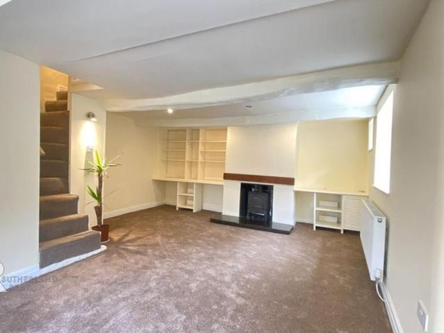 3 bedroom end of terrace house to rent