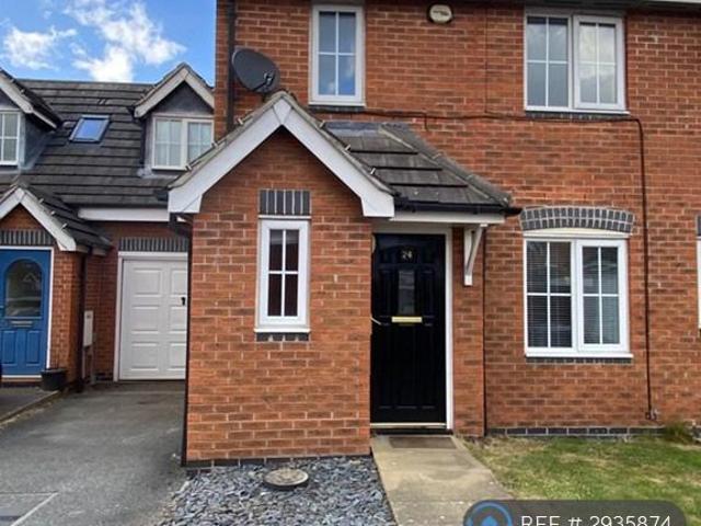 3 bedroom end of terrace house to rent