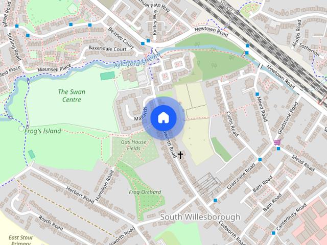 3 bedroom end of terrace house to rent