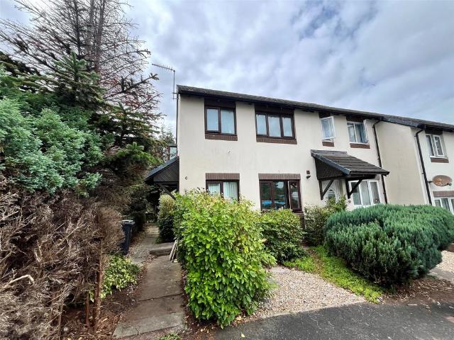 3 bedroom end of terrace house to rent