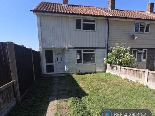 3 bedroom end of terrace house to rent