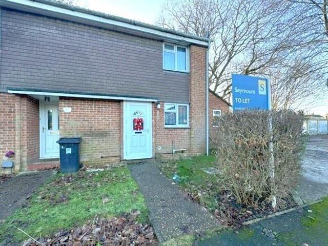 3 bedroom end of terrace house to rent