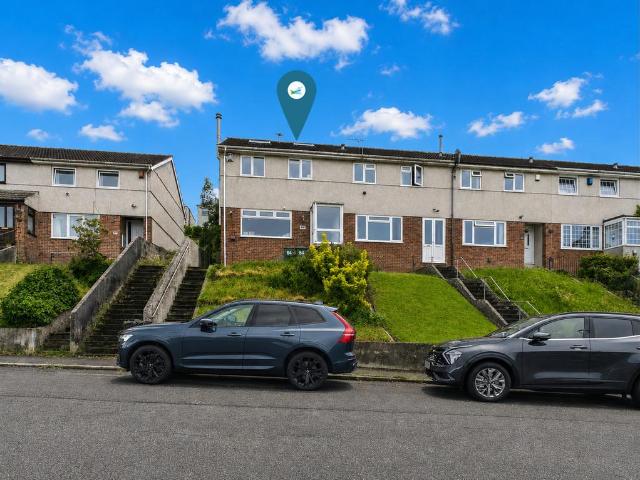 3 bedroom end of terrace house to rent