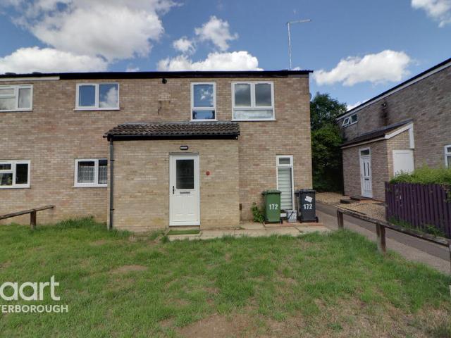 3 bedroom end of terrace house to rent