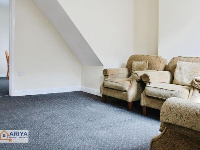 3 bedroom end of terrace house to rent