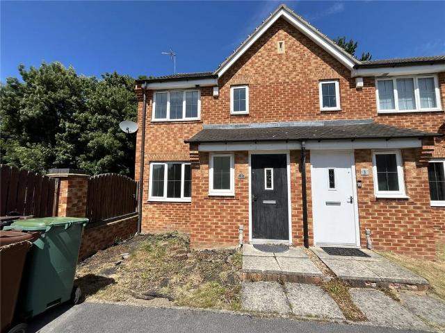 3 bedroom end of terrace house to rent