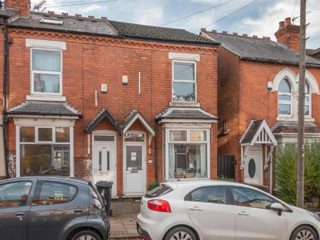 3 bedroom end of terrace house to rent