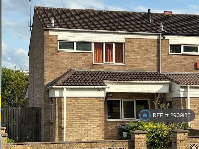 3 bedroom end of terrace house to rent