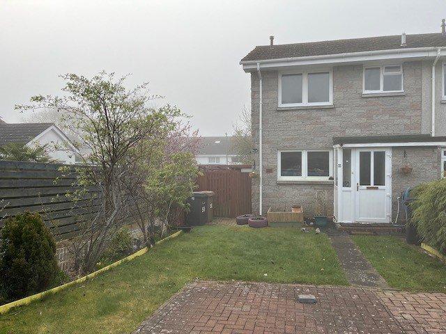 3 bedroom end of terrace house to rent