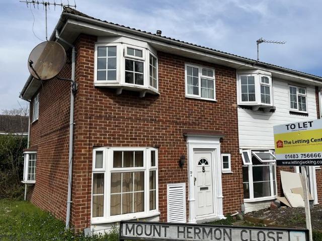 3 bedroom end of terrace house to rent