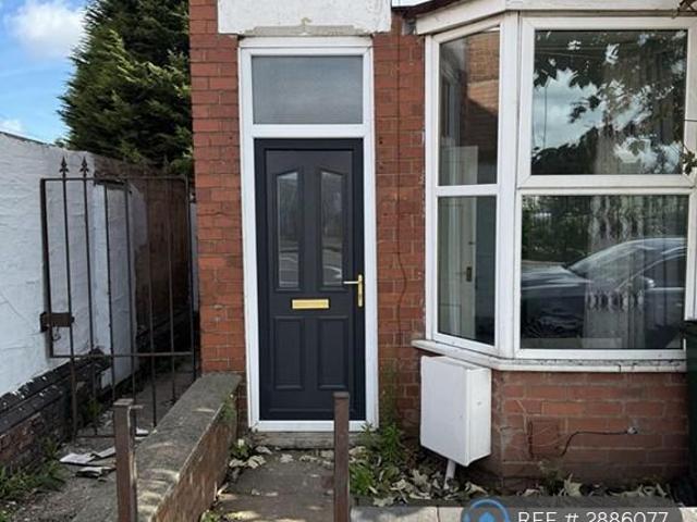 3 bedroom end of terrace house to rent