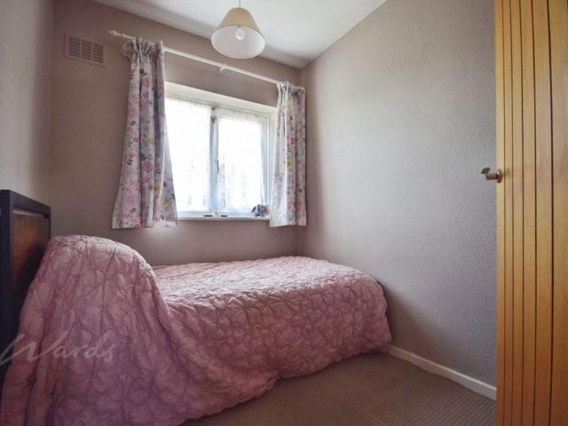 3 bedroom end of terrace house to rent