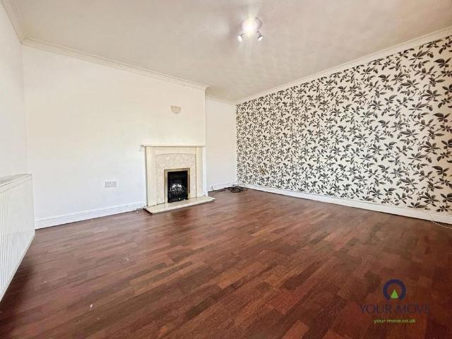 3 bedroom end of terrace house to rent
