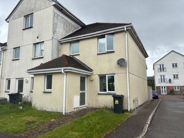 3 bedroom end of terrace house to rent