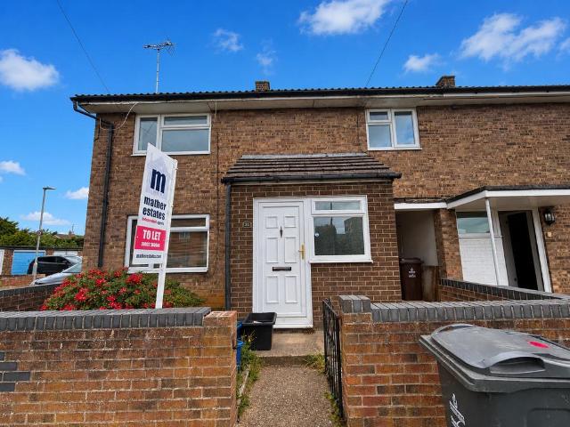 3 bedroom end of terrace house to rent