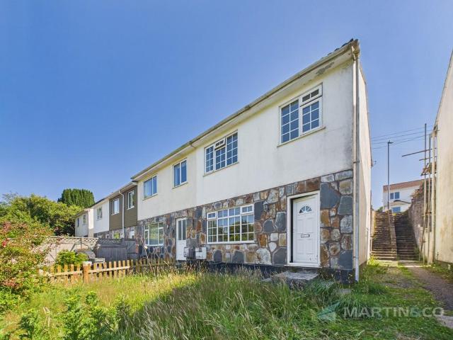 3 bedroom end of terrace house to rent