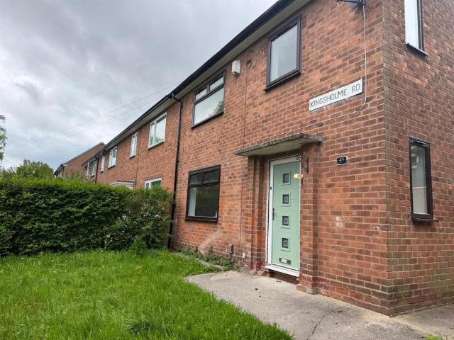 3 bedroom end of terrace house to rent