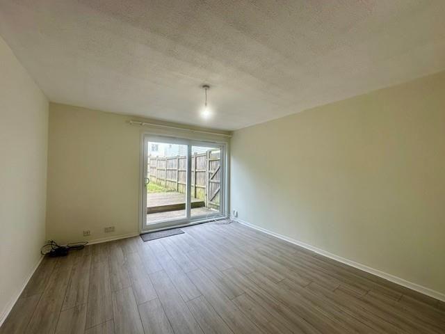 3 bedroom end of terrace house to rent