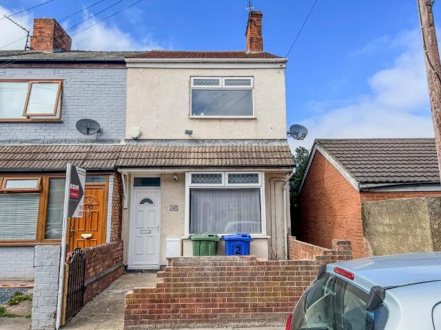 3 bedroom end of terrace house to rent