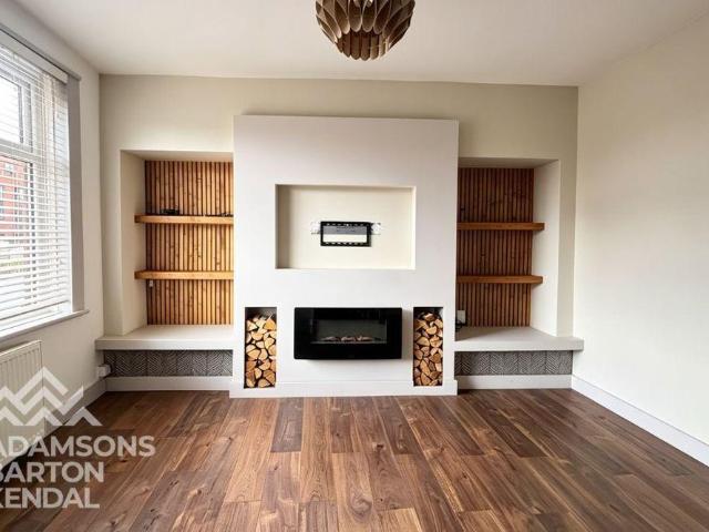 3 bedroom end of terrace house to rent