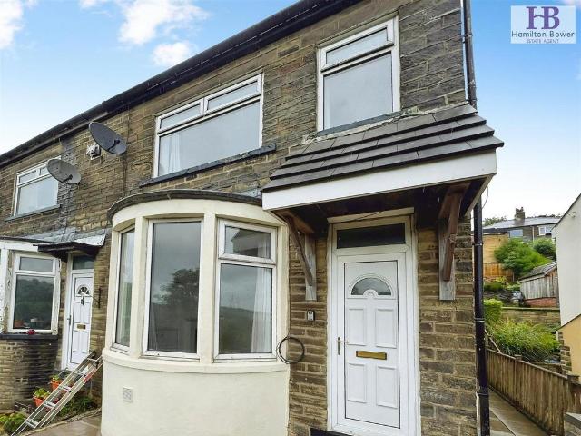 3 bedroom end of terrace house to rent