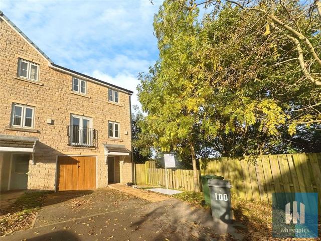 3 bedroom end of terrace house to rent