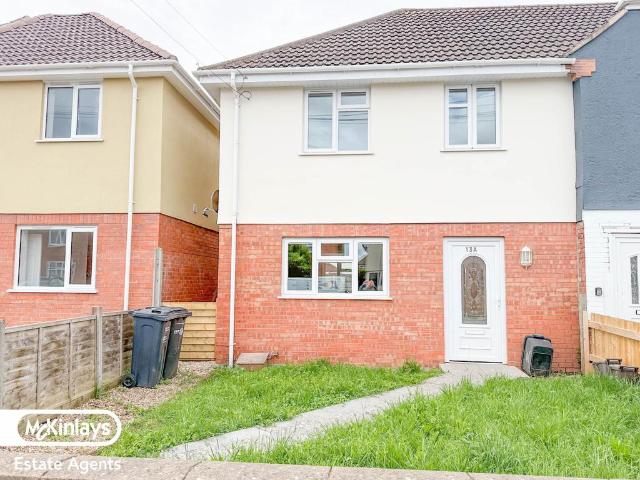 3 bedroom end of terrace house to rent