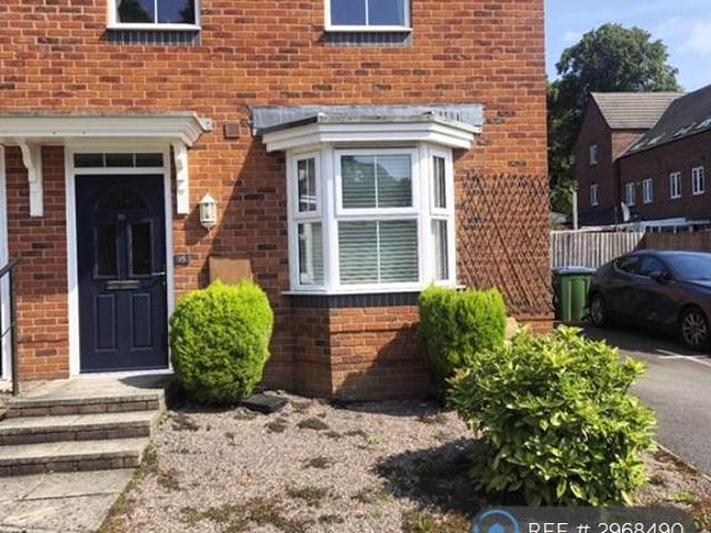 3 bedroom end of terrace house to rent