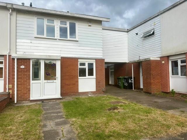 3 bedroom end of terrace house to rent