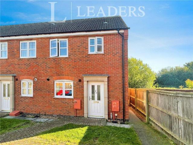 3 bedroom end of terrace house to rent