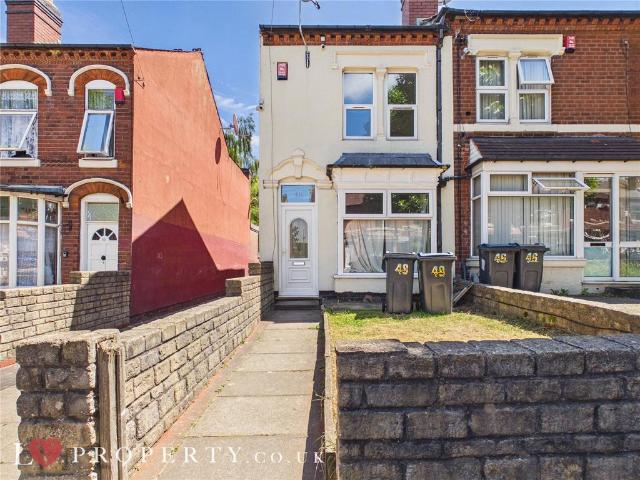3 bedroom end of terrace house to rent