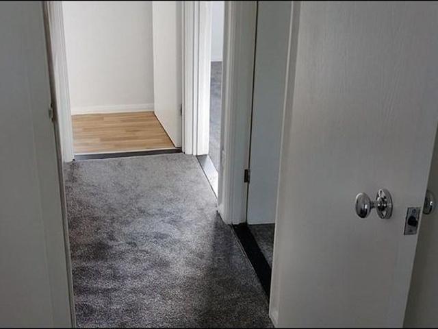 3 bedroom end of terrace house to rent