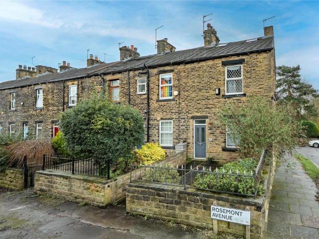3 bedroom end of terrace house to rent
